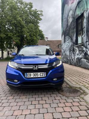 Blue Honda HR-V 2016 in Klaipeda, with an engine capacity of 1.50 L and mileage of 203 thousand km for 9500 €, photo 4 on AUTOMOTO.COM.LV