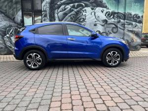 Blue Honda HR-V 2016 in Klaipeda, with an engine capacity of 1.50 L and mileage of 203 thousand km for 9500 €, photo 13 on AUTOMOTO.COM.LV