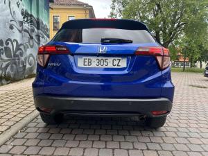 Blue Honda HR-V 2016 in Klaipeda, with an engine capacity of 1.50 L and mileage of 203 thousand km for 9500 €, photo 14 on AUTOMOTO.COM.LV