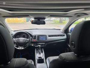 Blue Honda HR-V 2016 in Klaipeda, with an engine capacity of 1.50 L and mileage of 203 thousand km for 9500 €, photo 16 on AUTOMOTO.COM.LV