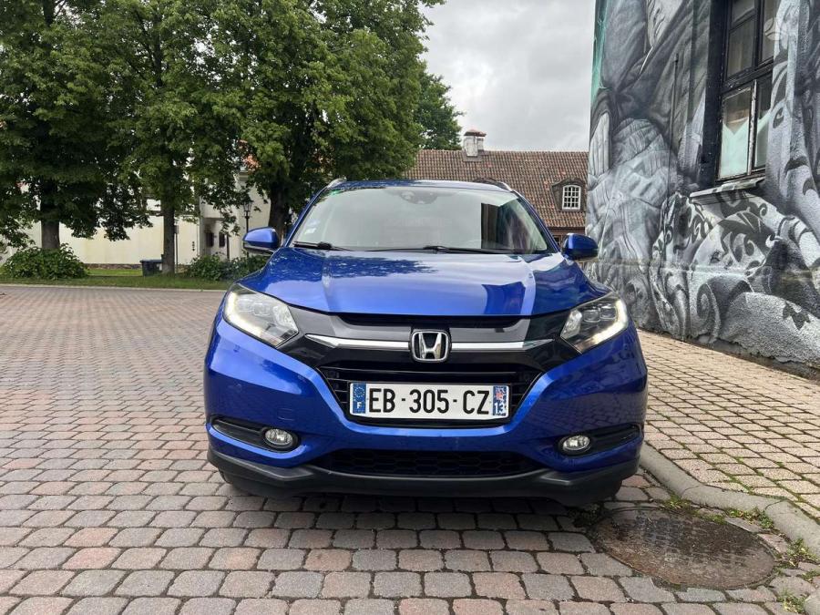 Blue Honda HR-V 2016 in Klaipeda, with an engine capacity of 1.50 L and mileage of 203 thousand km for 9500 €, photo 19 on AUTOMOTO.COM.LV