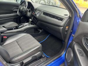 Blue Honda HR-V 2016 in Klaipeda, with an engine capacity of 1.50 L and mileage of 203 thousand km for 9500 €, photo 28 on AUTOMOTO.COM.LV