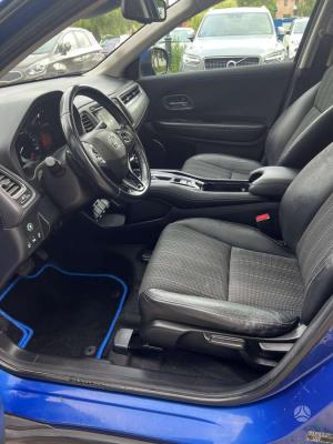 Blue Honda HR-V 2016 in Klaipeda, with an engine capacity of 1.50 L and mileage of 203 thousand km for 9500 €, photo 33 on AUTOMOTO.COM.LV