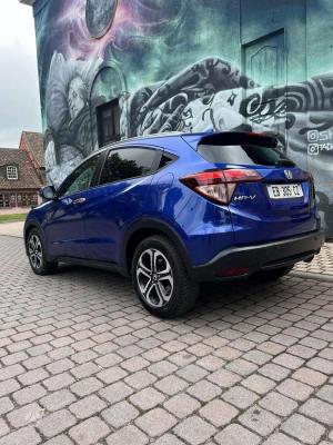 Blue Honda HR-V 2016 in Klaipeda, with an engine capacity of 1.50 L and mileage of 203 thousand km for 9500 €, photo 39 on AUTOMOTO.COM.LV