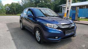 Blue Honda HR-V 2017 in Utena, with an engine capacity of 1.60 L and mileage of 253 thousand km for 9500 €, photo 4 on AUTOMOTO.COM.LV