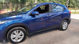 Blue Honda HR-V 2017 in Utena, with an engine capacity of 1.60 L and mileage of 253 thousand km for 9500 €, photo 7 on AUTOMOTO.COM.LV