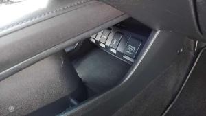 Blue Honda HR-V 2017 in Utena, with an engine capacity of 1.60 L and mileage of 253 thousand km for 9500 €, photo 17 on AUTOMOTO.COM.LV