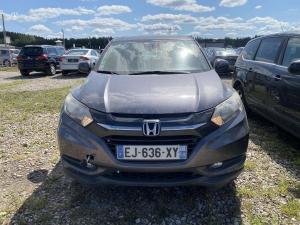 Blue Honda HR-V 2017 in Vilnius, with an engine capacity of 1.50 L and mileage of 160 thousand km for 7600 €, photo 3 on AUTOMOTO.COM.LV