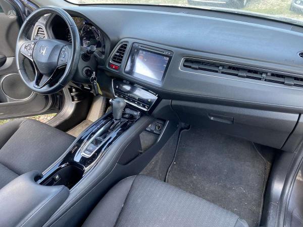 Blue Honda HR-V 2017 in Vilnius, with an engine capacity of 1.50 L and mileage of 160 thousand km for 7600 €, photo 10 on AUTOMOTO.COM.LV