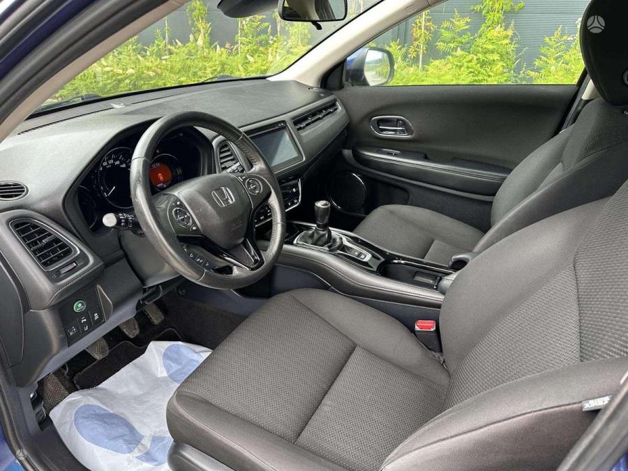 Zils Honda HR-V 2017 Viļņa, ar dzinēja tilpumu 1.60 L un nobraukumu 191 tūkst. km par 8950 €, foto 17 vietnē AUTOMOTO.COM.LV