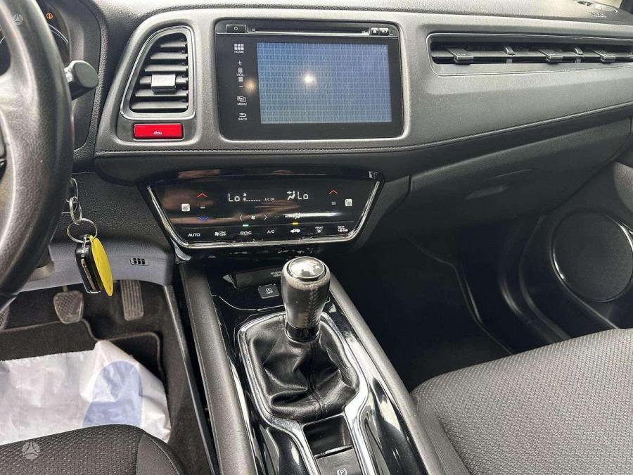 Zils Honda HR-V 2017 Viļņa, ar dzinēja tilpumu 1.60 L un nobraukumu 191 tūkst. km par 8950 €, foto 19 vietnē AUTOMOTO.COM.LV