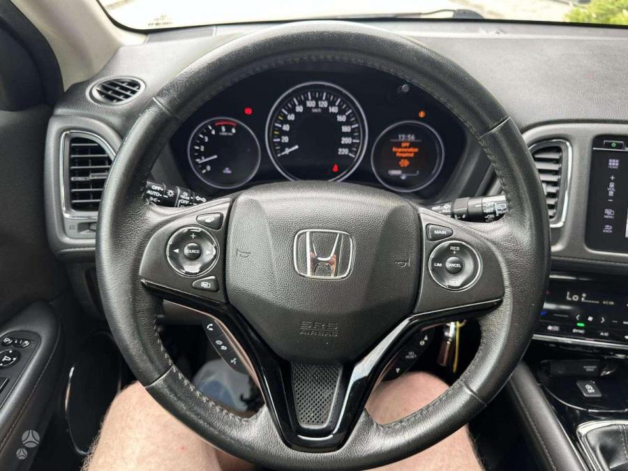 Zils Honda HR-V 2017 Viļņa, ar dzinēja tilpumu 1.60 L un nobraukumu 191 tūkst. km par 8950 €, foto 30 vietnē AUTOMOTO.COM.LV