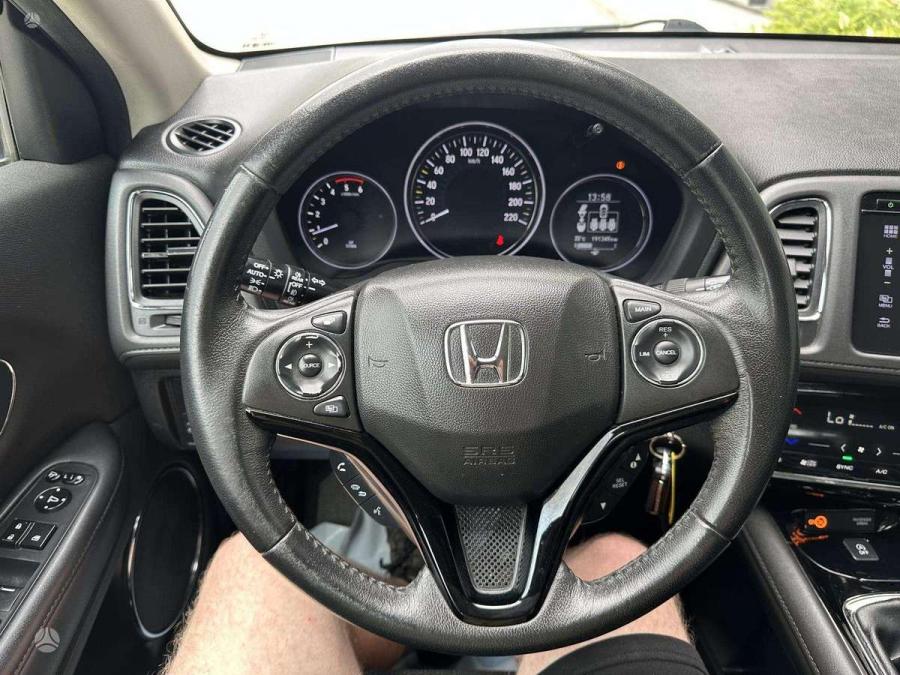 Zils Honda HR-V 2017 Viļņa, ar dzinēja tilpumu 1.60 L un nobraukumu 191 tūkst. km par 8950 €, foto 34 vietnē AUTOMOTO.COM.LV