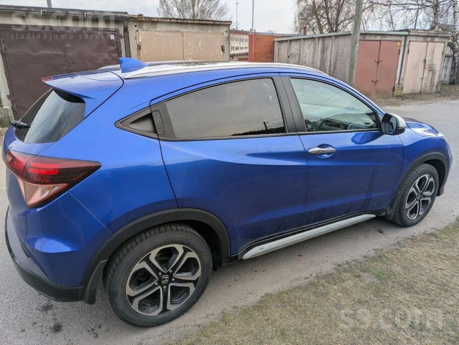 Zils Honda HR-V 2018 Rīga, ar dzinēja tilpumu 1.50 L un nobraukumu 179 tūkst. km par 12500 €, foto 5 vietnē AUTOMOTO.COM.LV