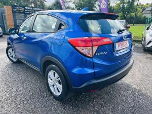 Zils Honda HR-V 2018 Alīta, ar dzinēja tilpumu 1.50 L un nobraukumu 190 tūkst. km par 11900 €, foto 5 vietnē AUTOMOTO.COM.LV