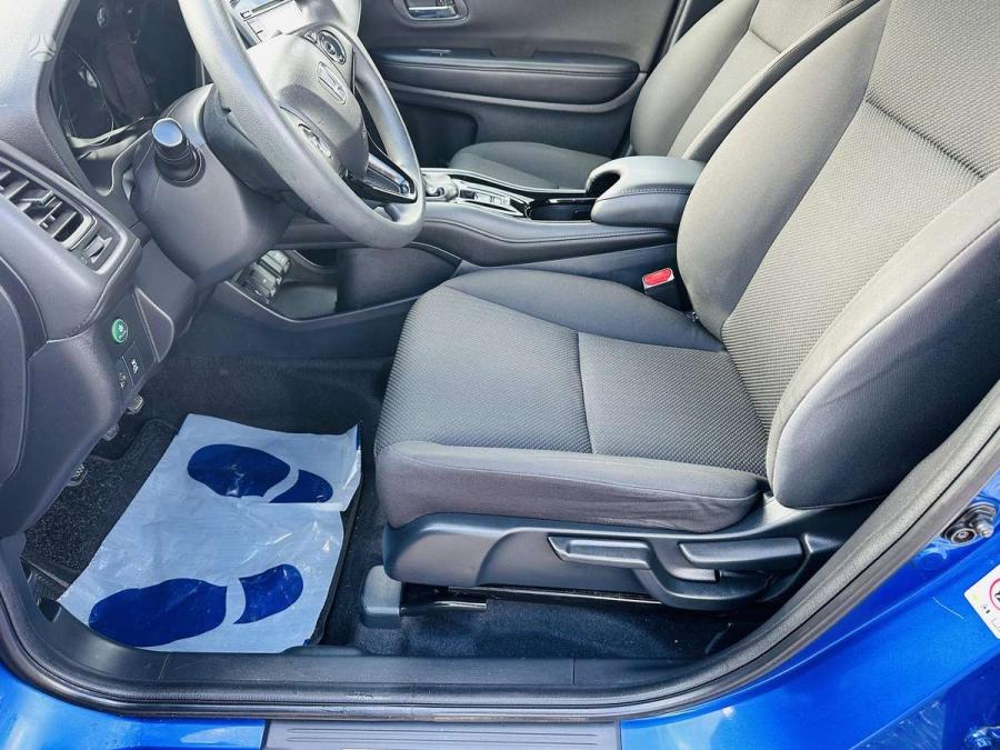 Zils Honda HR-V 2018 Alīta, ar dzinēja tilpumu 1.50 L un nobraukumu 190 tūkst. km par 11900 €, foto 7 vietnē AUTOMOTO.COM.LV