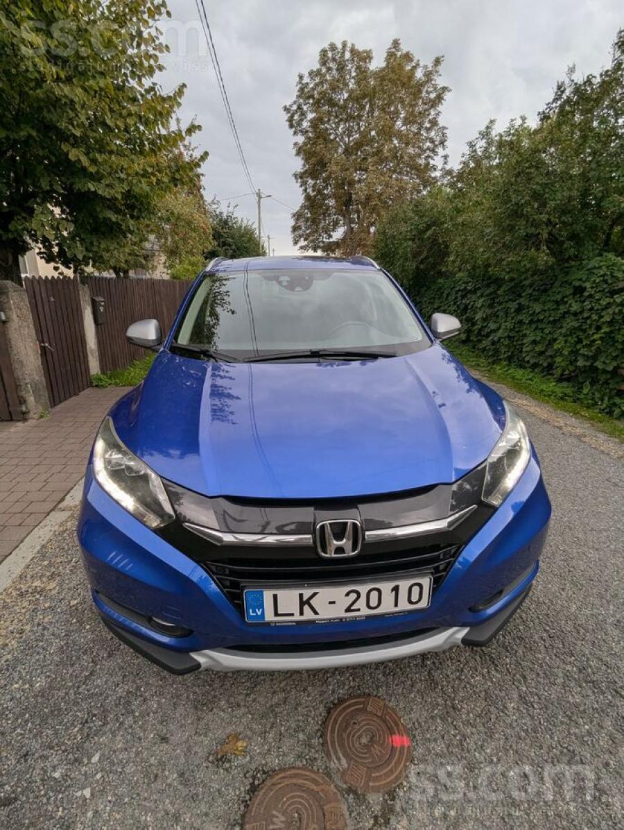 Zils Honda HR-V 2018 Rīga, ar dzinēja tilpumu 1.50 L un nobraukumu 182 tūkst. km par 12400 €, foto 14 vietnē AUTOMOTO.COM.LV