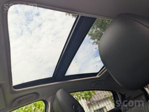 Zils Honda HR-V 2018 Rīga, ar dzinēja tilpumu 1.50 L un nobraukumu 182 tūkst. km par 12400 €, foto 23 vietnē AUTOMOTO.COM.LV
