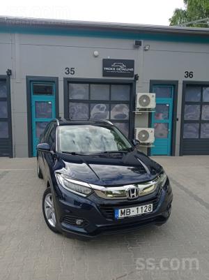 Blue Honda HR-V 2019 in Riga, with an engine capacity of 1.50 L and mileage of 49 thousand km for 16700 €, photo  on AUTOMOTO.COM.LV