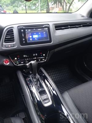 Zils Honda HR-V 2019 Rīga, ar dzinēja tilpumu 1.50 L un nobraukumu 49 tūkst. km par 16700 €, foto 9 vietnē AUTOMOTO.COM.LV
