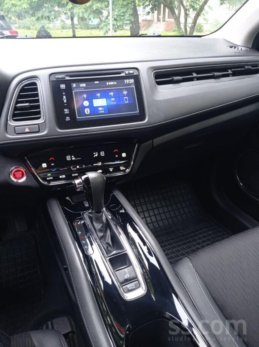 Zils Honda HR-V 2019 Rīga, ar dzinēja tilpumu 1.50 L un nobraukumu 49 tūkst. km par 16700 €, foto 9 vietnē AUTOMOTO.COM.LV