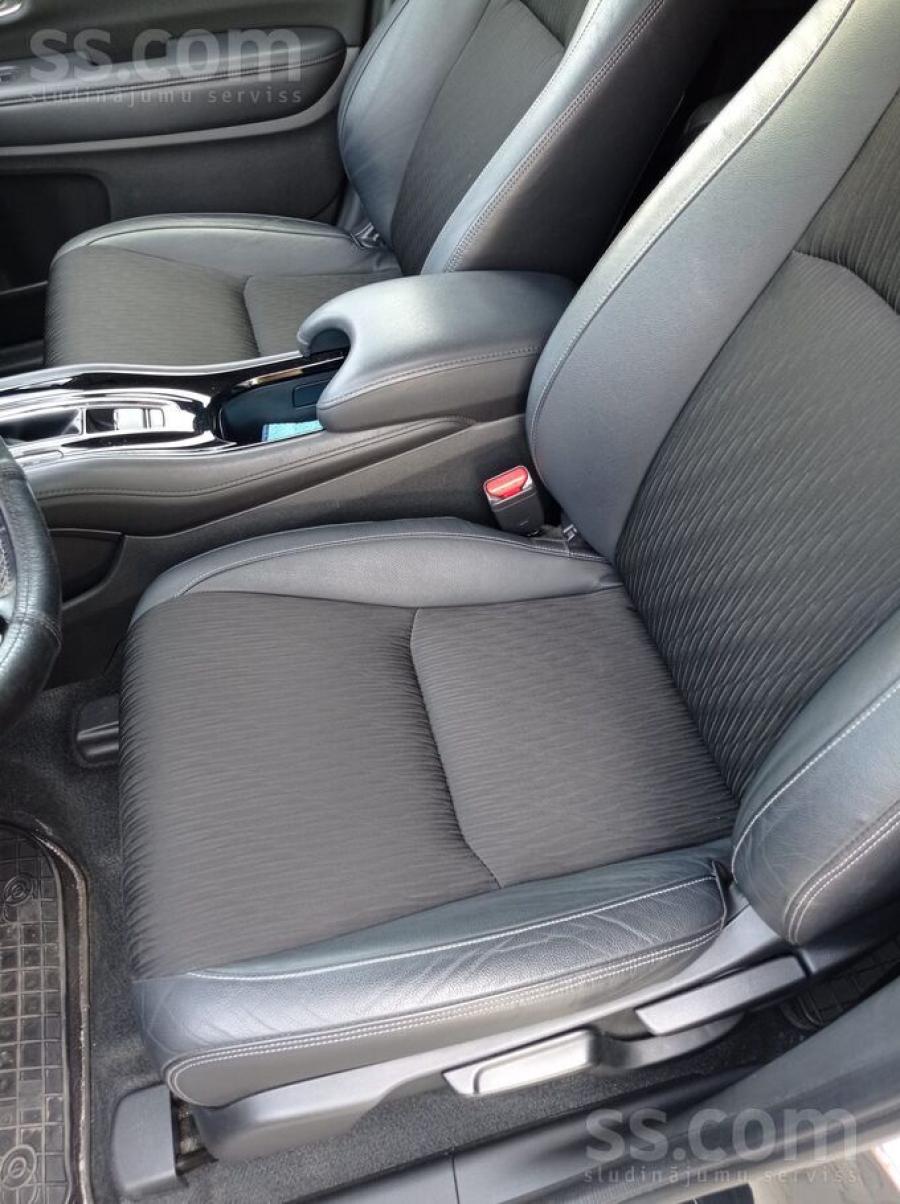 Zils Honda HR-V 2019 Rīga, ar dzinēja tilpumu 1.50 L un nobraukumu 49 tūkst. km par 16700 €, foto 11 vietnē AUTOMOTO.COM.LV