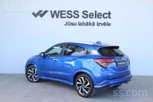 Blue Honda HR-V 2021 in Riga, with an engine capacity of 1.50 L and mileage of 82 thousand km for 16900 €, photo 5 on AUTOMOTO.COM.LV