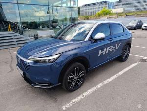 Blue Honda HR-V 2024 in Vilnius, with an engine capacity of 1.50 L and mileage of 9 thousand km for 31990 €, photo  on AUTOMOTO.COM.LV