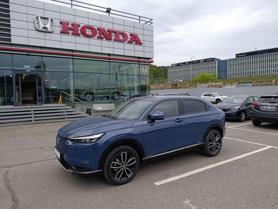 Blue Honda HR-V 2026 in Vilnius, with an engine capacity of 1.50 L and mileage of 0 thousand km for 31490 €, photo 3 on AUTOMOTO.COM.LV