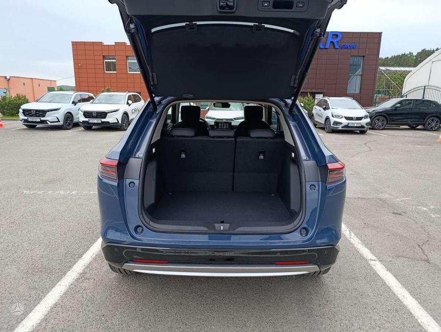 Blue Honda HR-V 2026 in Vilnius, with an engine capacity of 1.50 L and mileage of 0 thousand km for 31490 €, photo 8 on AUTOMOTO.COM.LV