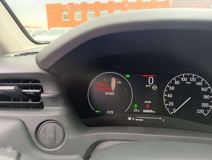 Blue Honda HR-V 2026 in Vilnius, with an engine capacity of 1.50 L and mileage of 0 thousand km for 31490 €, photo 22 on AUTOMOTO.COM.LV