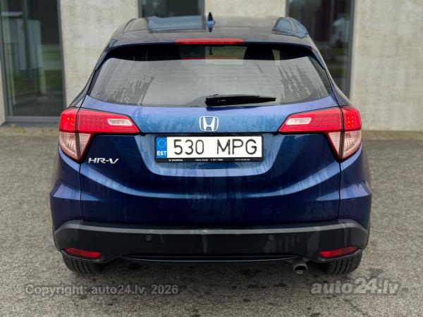 Zils Honda HR-V 2015 Tallina, ar dzinēja tilpumu 1.50 L un nobraukumu 289 tūkst. km par 5300 €, foto 4 vietnē AUTOMOTO.COM.LV