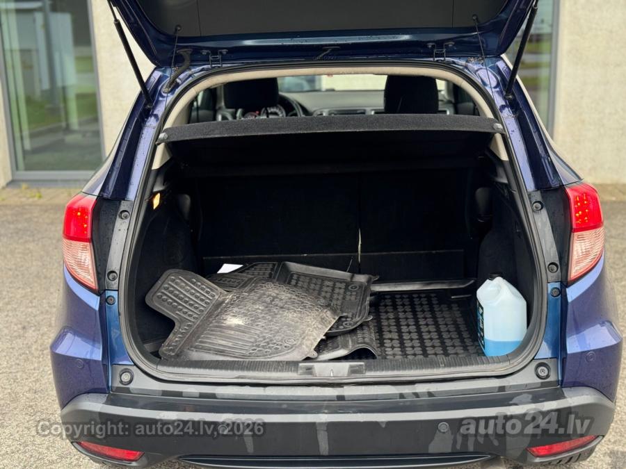 Zils Honda HR-V 2015 Tallina, ar dzinēja tilpumu 1.50 L un nobraukumu 289 tūkst. km par 5300 €, foto 8 vietnē AUTOMOTO.COM.LV