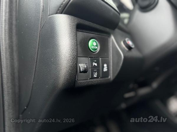 Zils Honda HR-V 2015 Tallina, ar dzinēja tilpumu 1.50 L un nobraukumu 289 tūkst. km par 5300 €, foto 10 vietnē AUTOMOTO.COM.LV