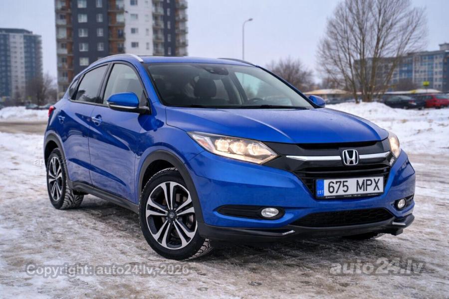 Blue Honda HR-V 2016 in Tallinn, with an engine capacity of 1.50 L and mileage of 175 thousand km for 11900 €, photo 1 on AUTOMOTO.COM.LV