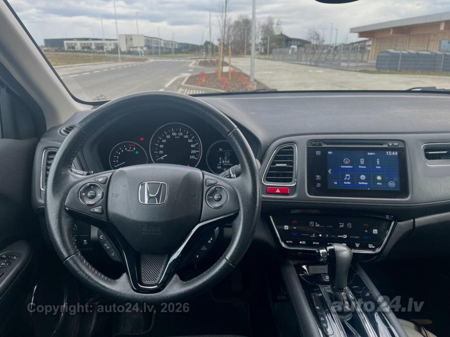 Zils Honda HR-V 2016 Tartu, ar dzinēja tilpumu 1.50 L un nobraukumu 150 tūkst. km par 14900 €, foto 8 vietnē AUTOMOTO.COM.LV