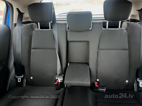 Blue Honda HR-V 2016 in Tartu, with an engine capacity of 1.50 L and mileage of 150 thousand km for 14900 €, photo 9 on AUTOMOTO.COM.LV