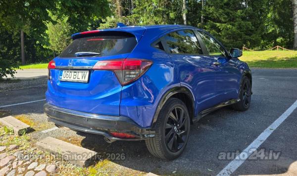 Zils Honda HR-V 2019 Tallina, ar dzinēja tilpumu 1.50 L un nobraukumu 148 tūkst. km par 17500 €, foto 5 vietnē AUTOMOTO.COM.LV