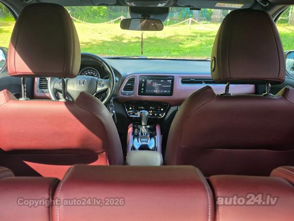 Zils Honda HR-V 2019 Tallina, ar dzinēja tilpumu 1.50 L un nobraukumu 148 tūkst. km par 17500 €, foto 9 vietnē AUTOMOTO.COM.LV