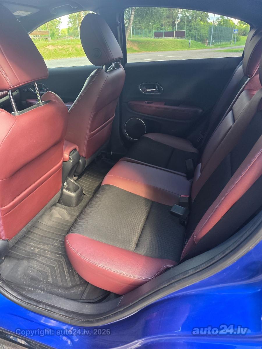 Zils Honda HR-V 2019 Tallina, ar dzinēja tilpumu 1.50 L un nobraukumu 148 tūkst. km par 17500 €, foto 10 vietnē AUTOMOTO.COM.LV