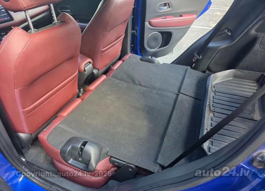 Zils Honda HR-V 2019 Tallina, ar dzinēja tilpumu 1.50 L un nobraukumu 148 tūkst. km par 17500 €, foto 12 vietnē AUTOMOTO.COM.LV