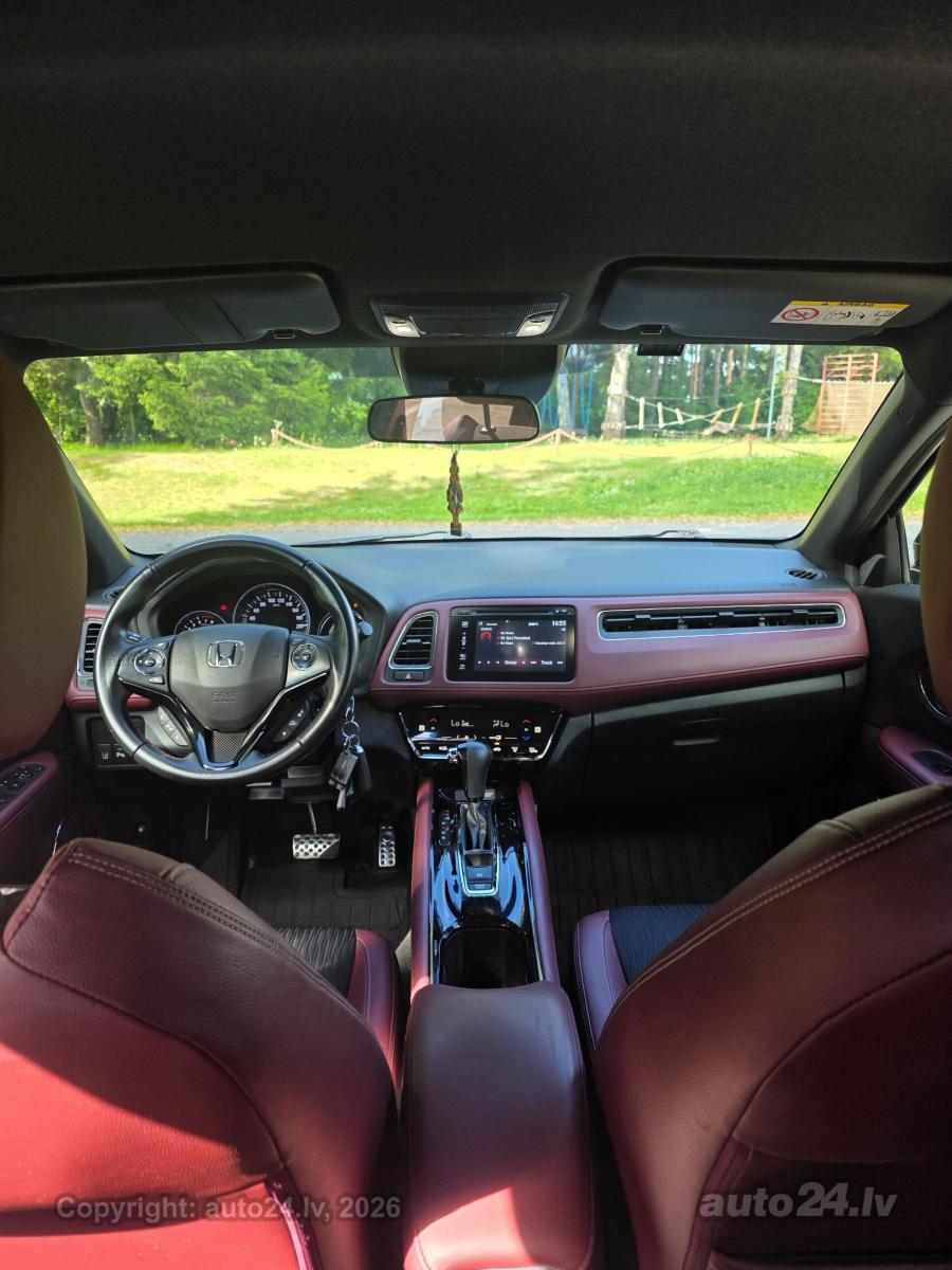 Zils Honda HR-V 2019 Tallina, ar dzinēja tilpumu 1.50 L un nobraukumu 148 tūkst. km par 17500 €, foto 13 vietnē AUTOMOTO.COM.LV