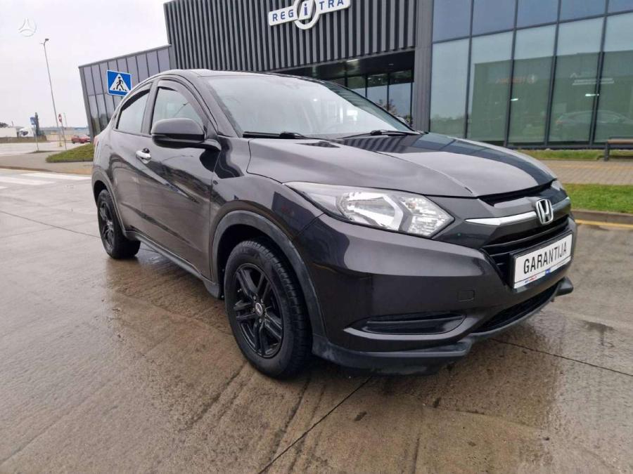 Brūns Honda HR-V 2016 Šauļi, ar dzinēja tilpumu 1.60 L un nobraukumu 170 tūkst. km par 9900 €, foto 1 vietnē AUTOMOTO.COM.LV