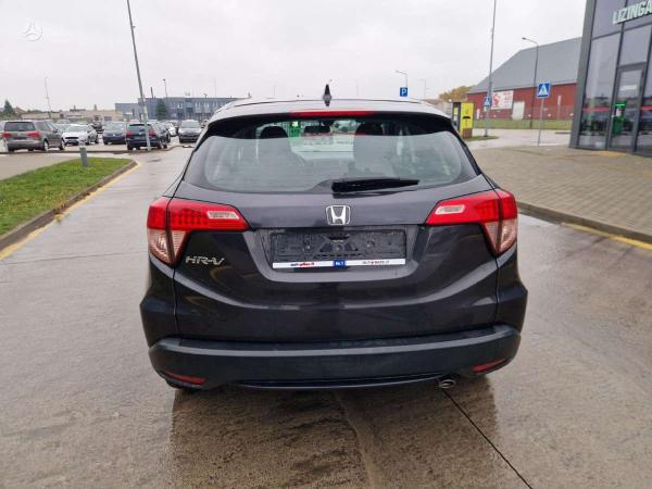 Brūns Honda HR-V 2016 Šauļi, ar dzinēja tilpumu 1.60 L un nobraukumu 170 tūkst. km par 9900 €, foto 5 vietnē AUTOMOTO.COM.LV