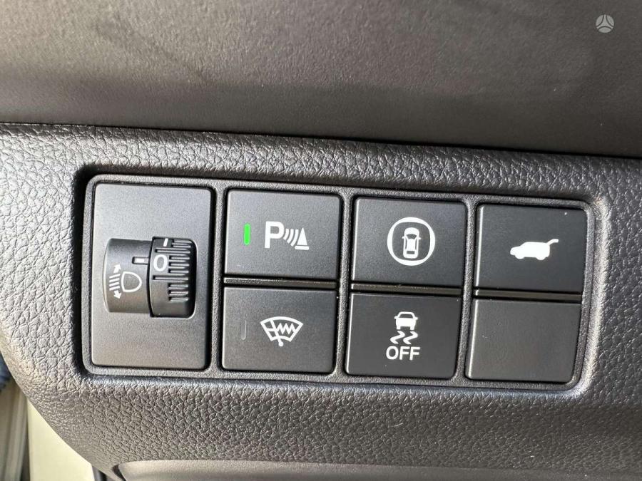 Brūns Honda HR-V 2022 Alīta, ar dzinēja tilpumu 1.50 L un nobraukumu 120 tūkst. km par 22700 €, foto 15 vietnē AUTOMOTO.COM.LV