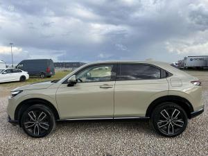 Brown Honda HR-V 2022 in Vilnius, with an engine capacity of 1.50 L and mileage of 121 thousand km for 22700 €, photo 8 on AUTOMOTO.COM.LV