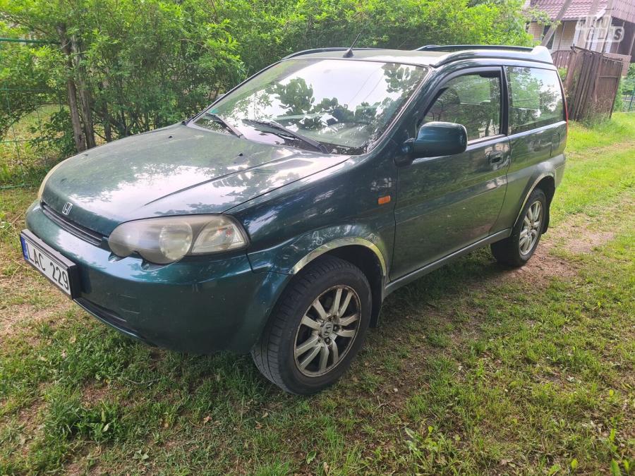 Honda HR-V 2000 in Klaipeda, with an engine capacity of 1.60 L and mileage of 211 thousand km for 1200 €, photo 1 on AUTOMOTO.COM.LV