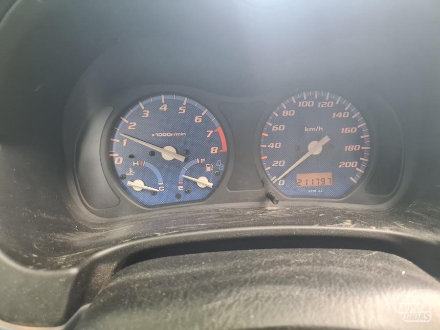 Honda HR-V 2000 in Klaipeda, with an engine capacity of 1.60 L and mileage of 211 thousand km for 1200 €, photo 7 on AUTOMOTO.COM.LV