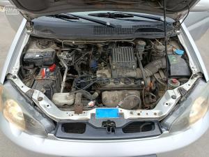 Honda HR-V 2000 in Siauliai, with an engine capacity of 1.60 L and mileage of 235 thousand km for 1250 €, photo 19 on AUTOMOTO.COM.LV