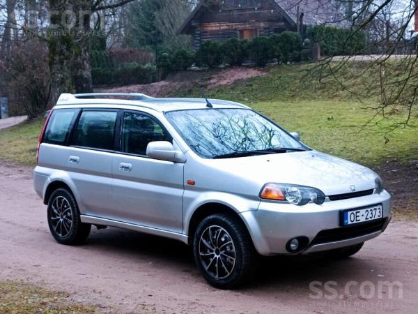 Honda HR-V 2001 Ogre, ar dzinēja tilpumu 1.60 L un nobraukumu 324 tūkst. km par 1650 €, foto 6 vietnē AUTOMOTO.COM.LV